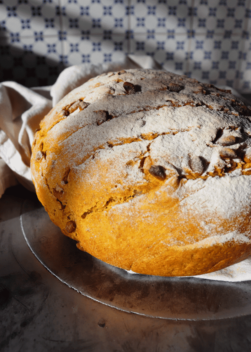 Brot mit Kurkuma - La Plantation