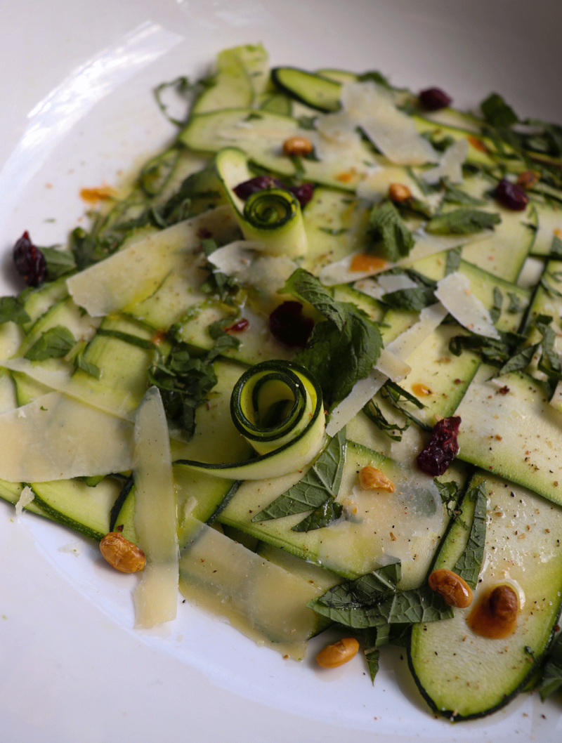 Courgette carpaccio with Ginger Papaya - La Plantation