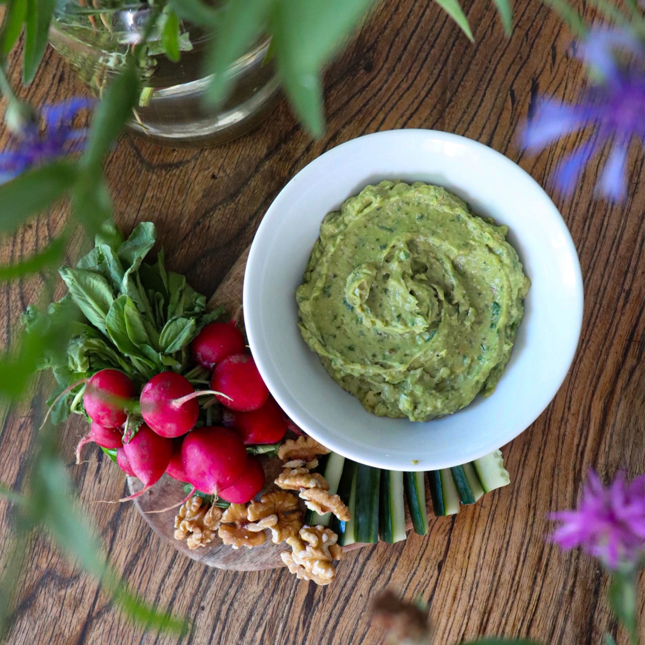 How to Use Spices in Raw Food and Salads